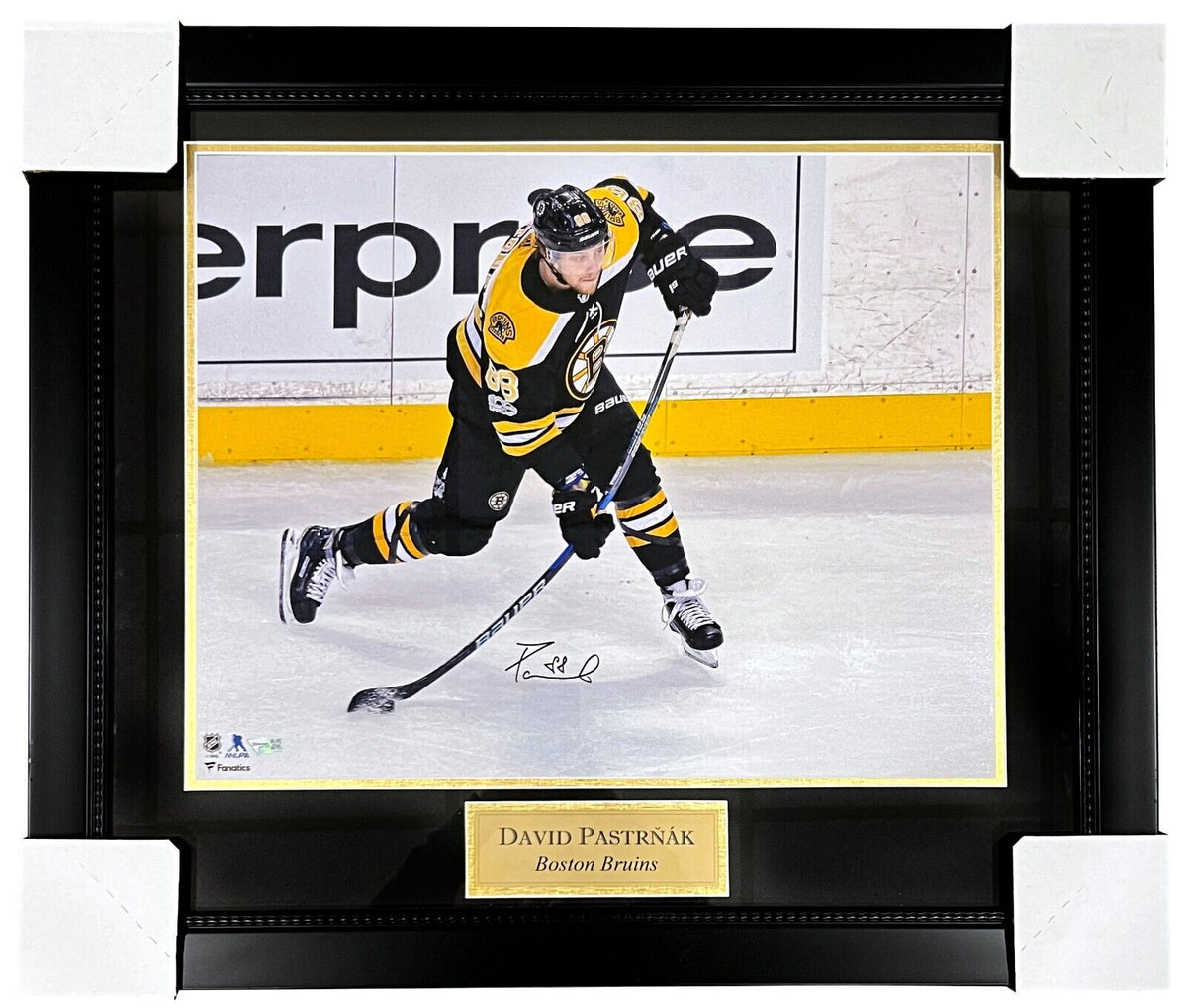 David Pastrnak Boston Bruins Signed 16x20 Matted & Framed Photo Fanati ...